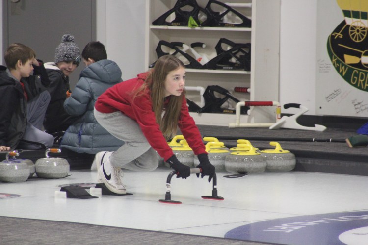 Juniors Program – Mayfield Curling
